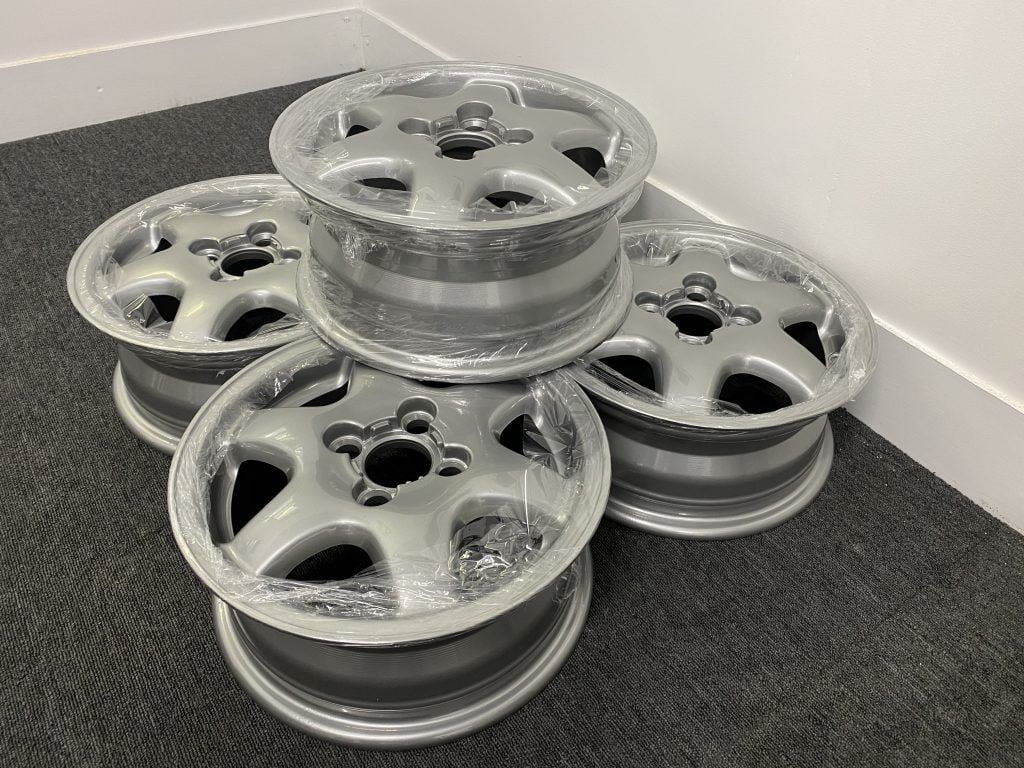 Metro 13" 6 Spoke Alloys Wheels - Silver (Set of 5) - Retro Reproductions
